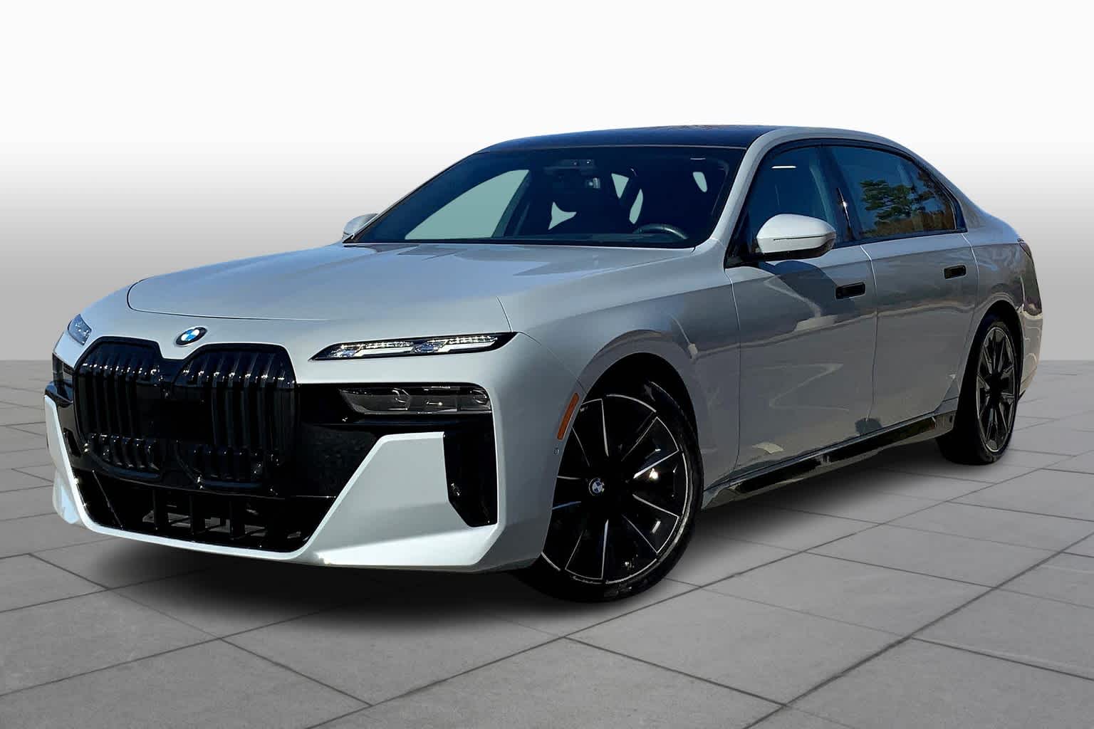 Pre-Owned 2023 BMW 7 Series 760i xDrive 4dr Car in Columbia #PCL61961 | BMW of Columbia