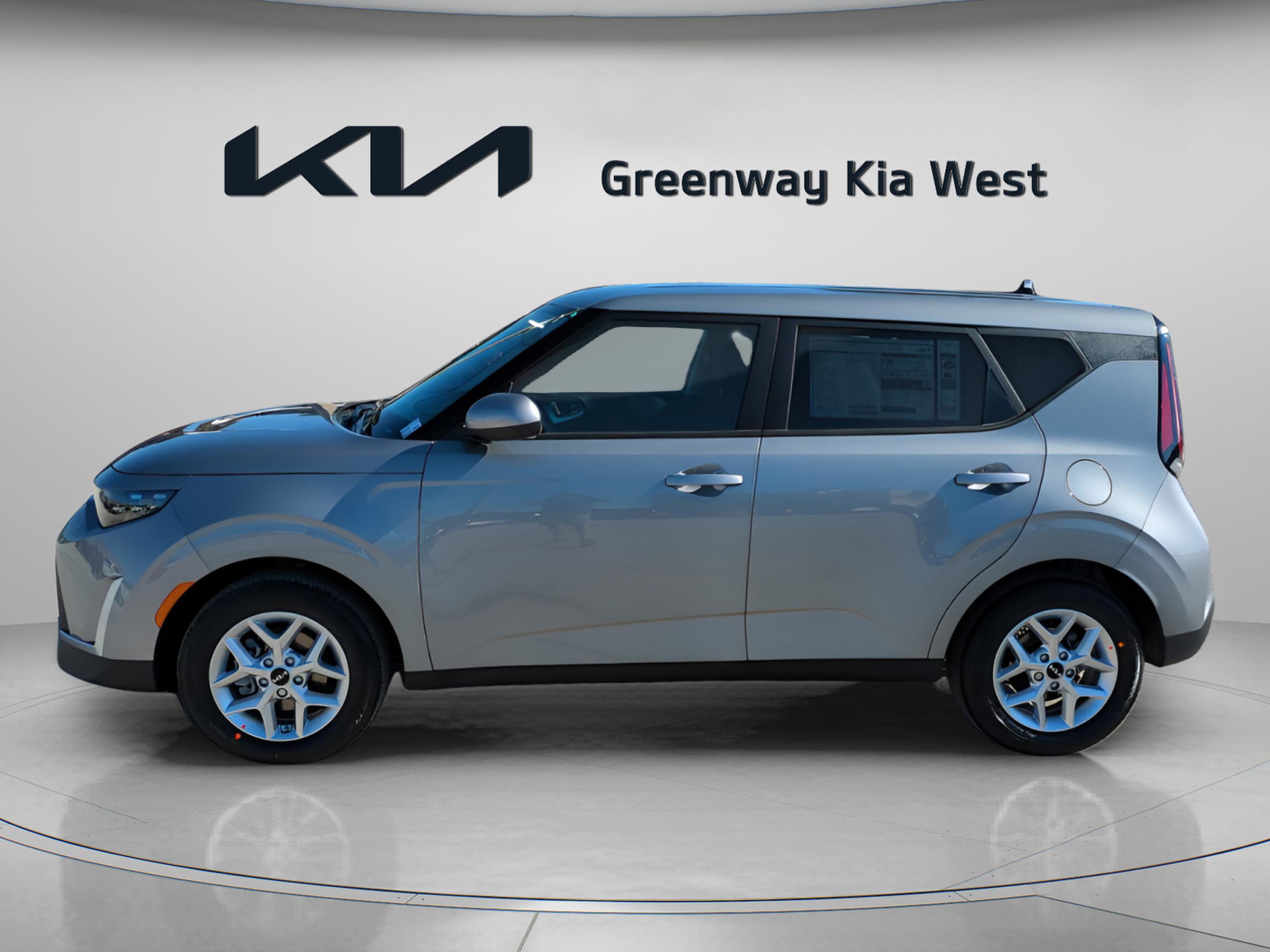 New 2025 Kia Soul LX MPV in Orlando #S7965588 | Greenway Kia West