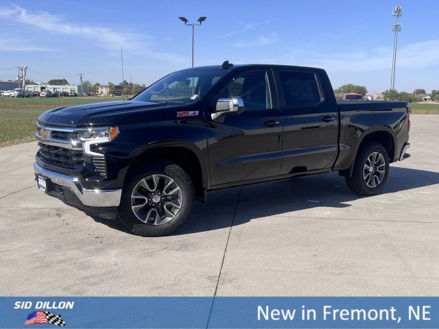 New 2025 Chevrolet Silverado 1500 LT Crew Cab in #1T25237 | Sid Dillon