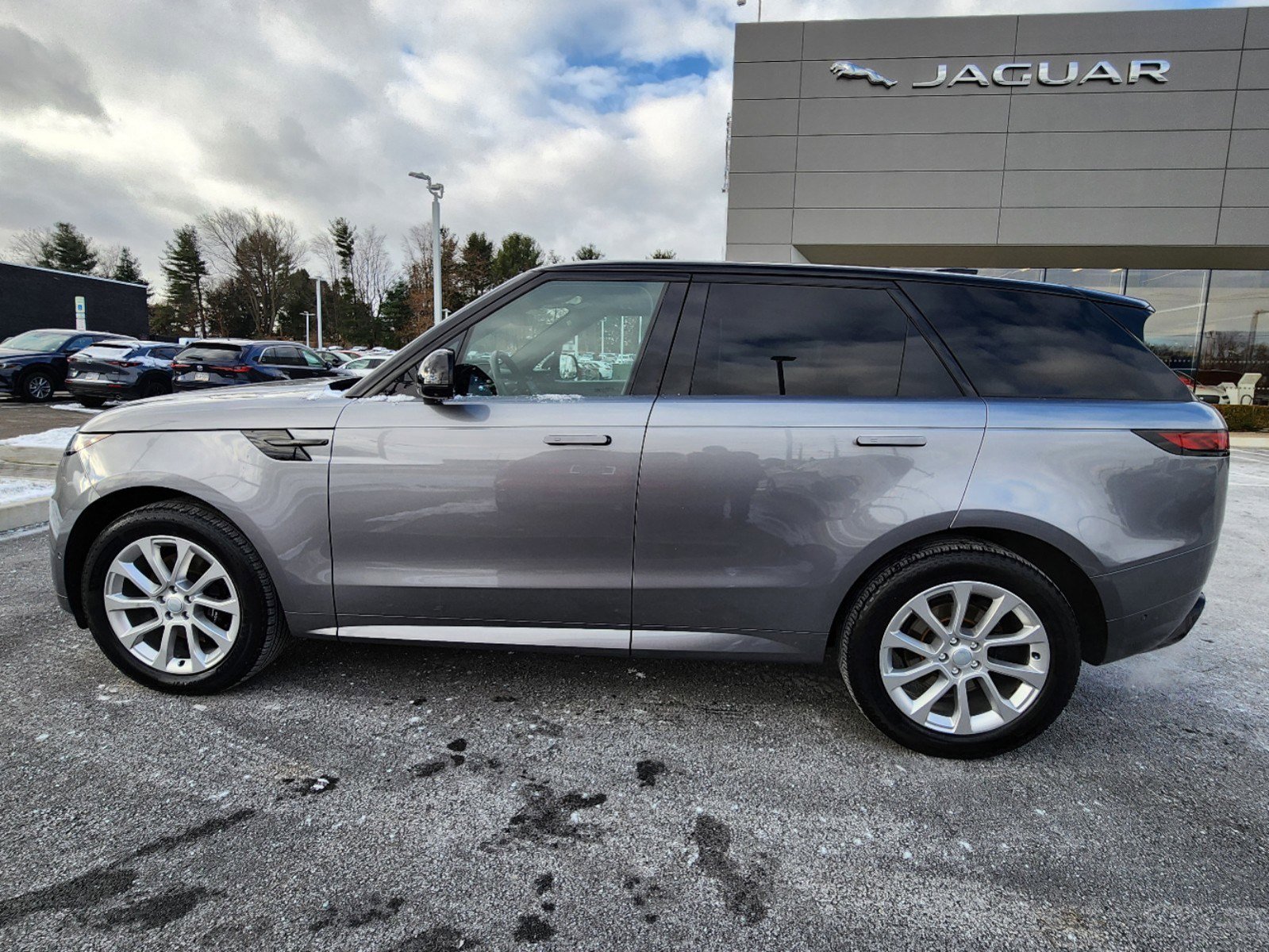 Certified Pre-Owned 2023 Land Rover Range Rover Sport SE Dynamic 4D ...
