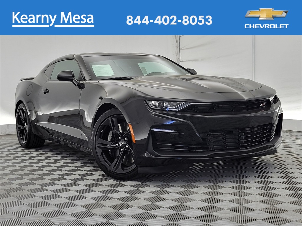 Chevy Camaro 2022 Black Wallpaper