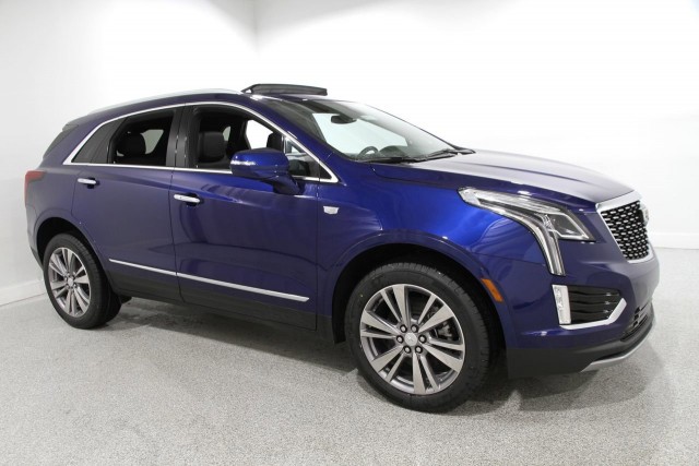 New 2025 Cadillac XT5 Premium Luxury SUV #W16312 | Classic Auto Group