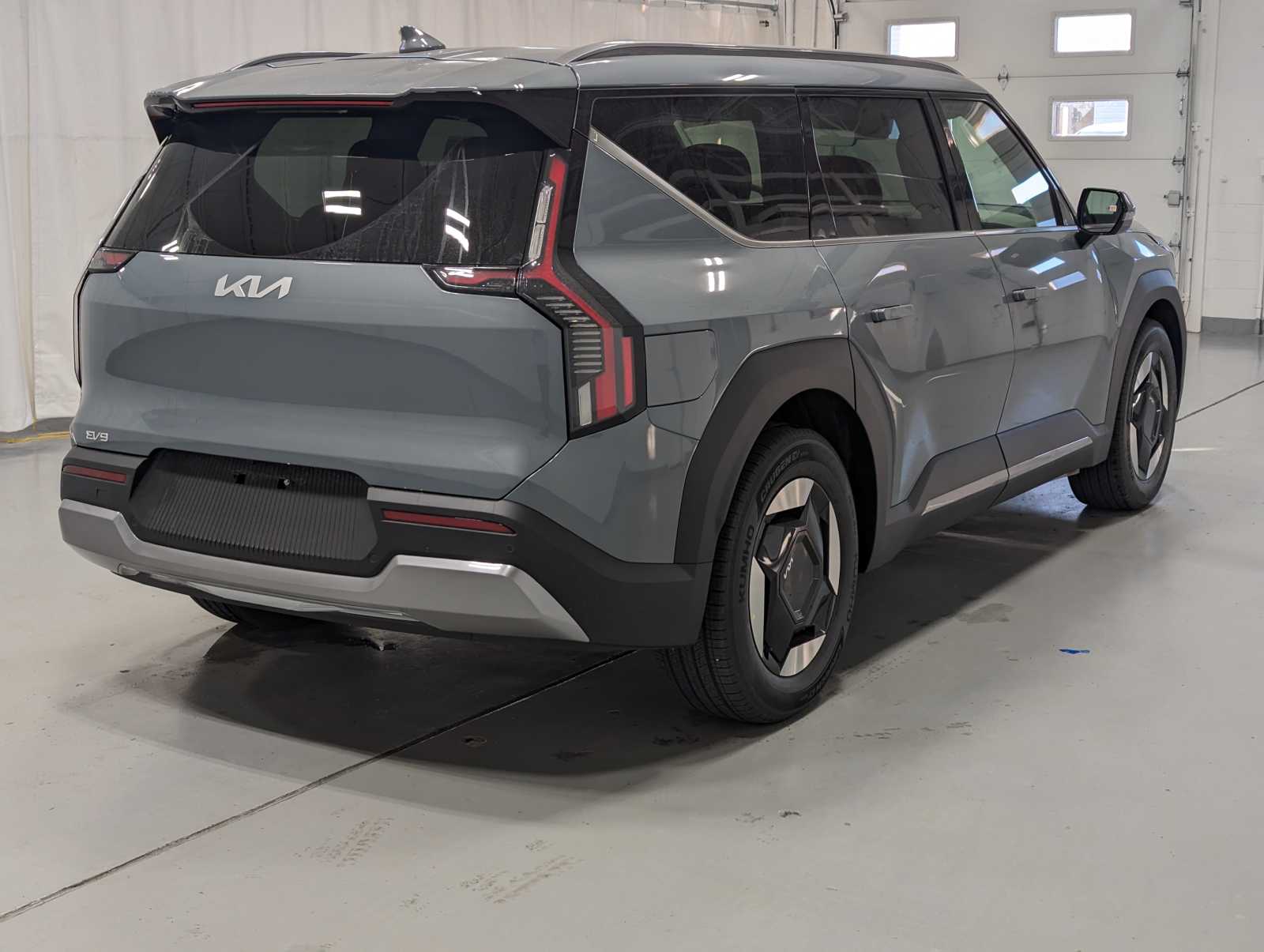 New 2024 Kia EV9 Wind in Iceberg Green | Greensburg, PA | #K06287