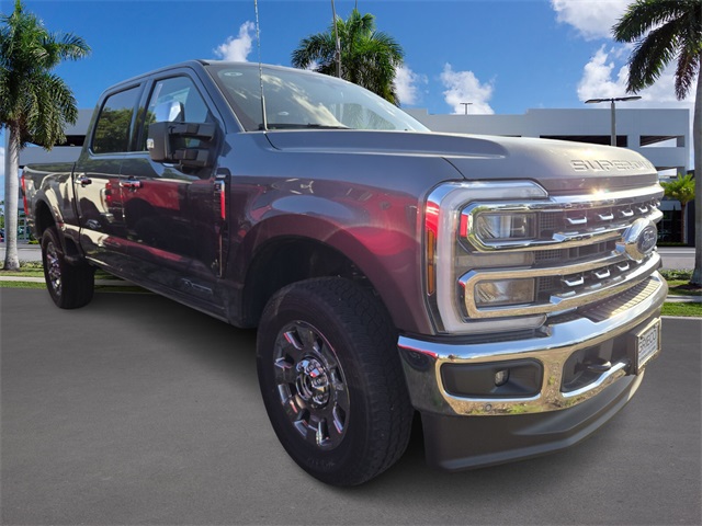 New 2025 Ford Super Duty F-250® Lariat® Crew Cab in Fort Lauderdale # ...