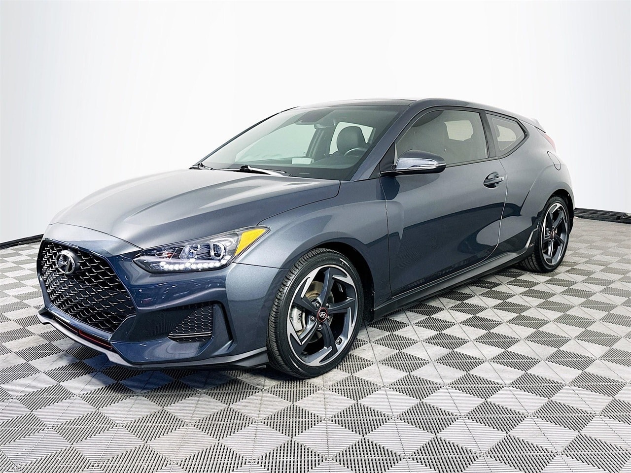 Hyundai Veloster Turbo Gray
