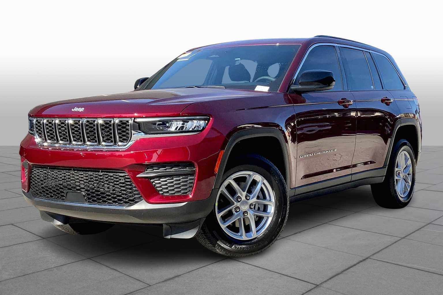 New 2025 Jeep Grand Cherokee Laredo Utility in Denton #SC306772 | Denton Chrysler Dodge Jeep Ram