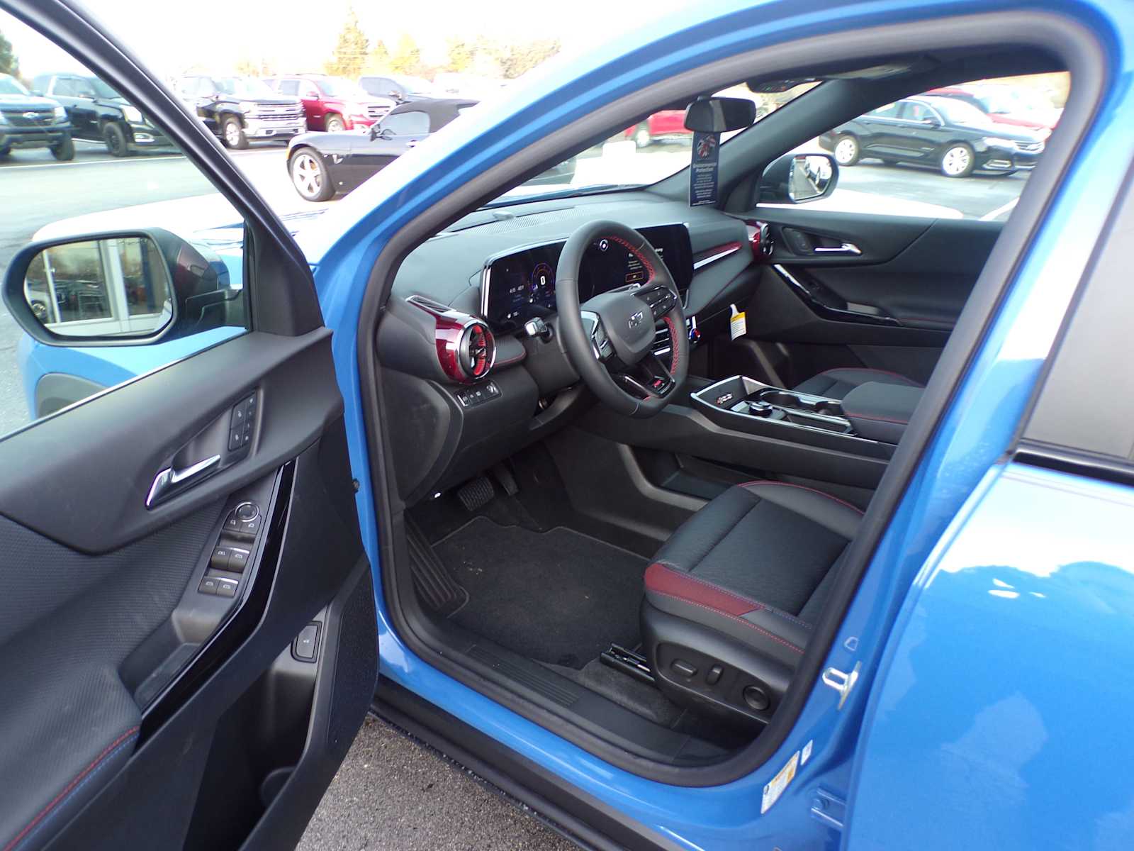 New 2025 Chevrolet Equinox RS SUV in Alexandria #25121 | Devoe Chevrolet