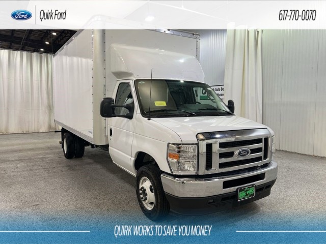New 2025 Ford Econoline Cutaway E-450 DRW E-450 in Quincy #F211415 ...