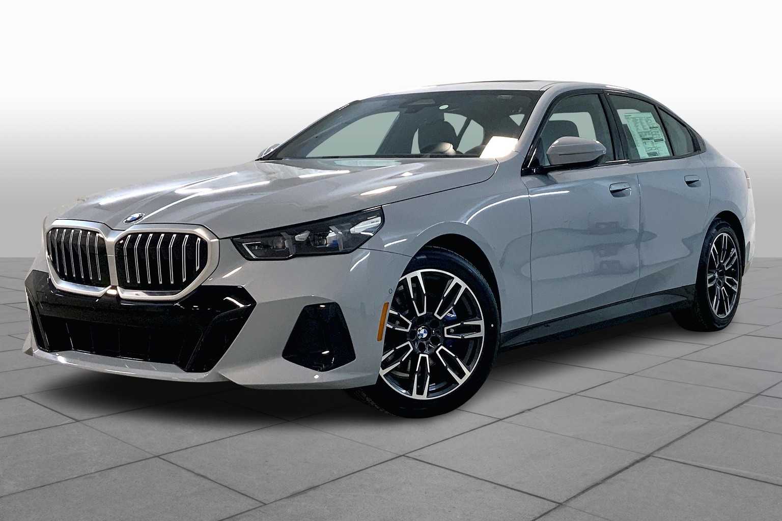 New 2025 BMW 5 Series 530i xDrive 4dr Car in Merriam #SCU20854 | Baron BMW