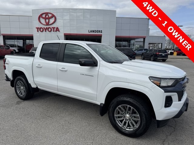Pre-Owned 2024 Chevrolet Colorado LT Crew Cab Pickup in Rogers #1256096P | Landers Toyota NWA