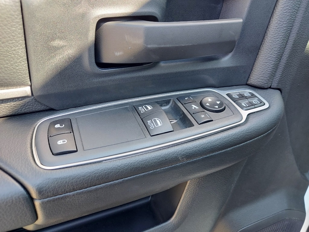 New 2024 Ram 2500 Tradesman 2D Standard Cab in Council Bluffs #FV117443 | Edwards Auto Group