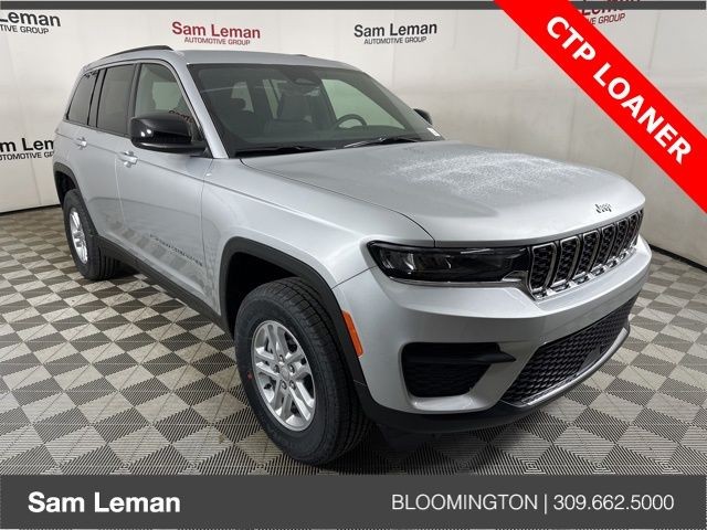 New 2025 Jeep Grand Cherokee Laredo 4D Sport Utility in Central IL #J25165 | Sam Leman ...
