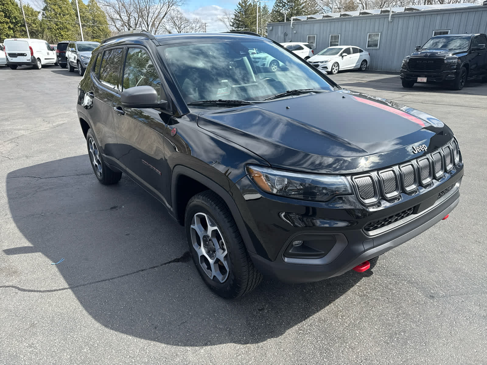 Pre-Owned 2022 Jeep Compass Trailhawk Sport Utility in Freeport #6NT162487 | J.H. Barkau & Sons ...