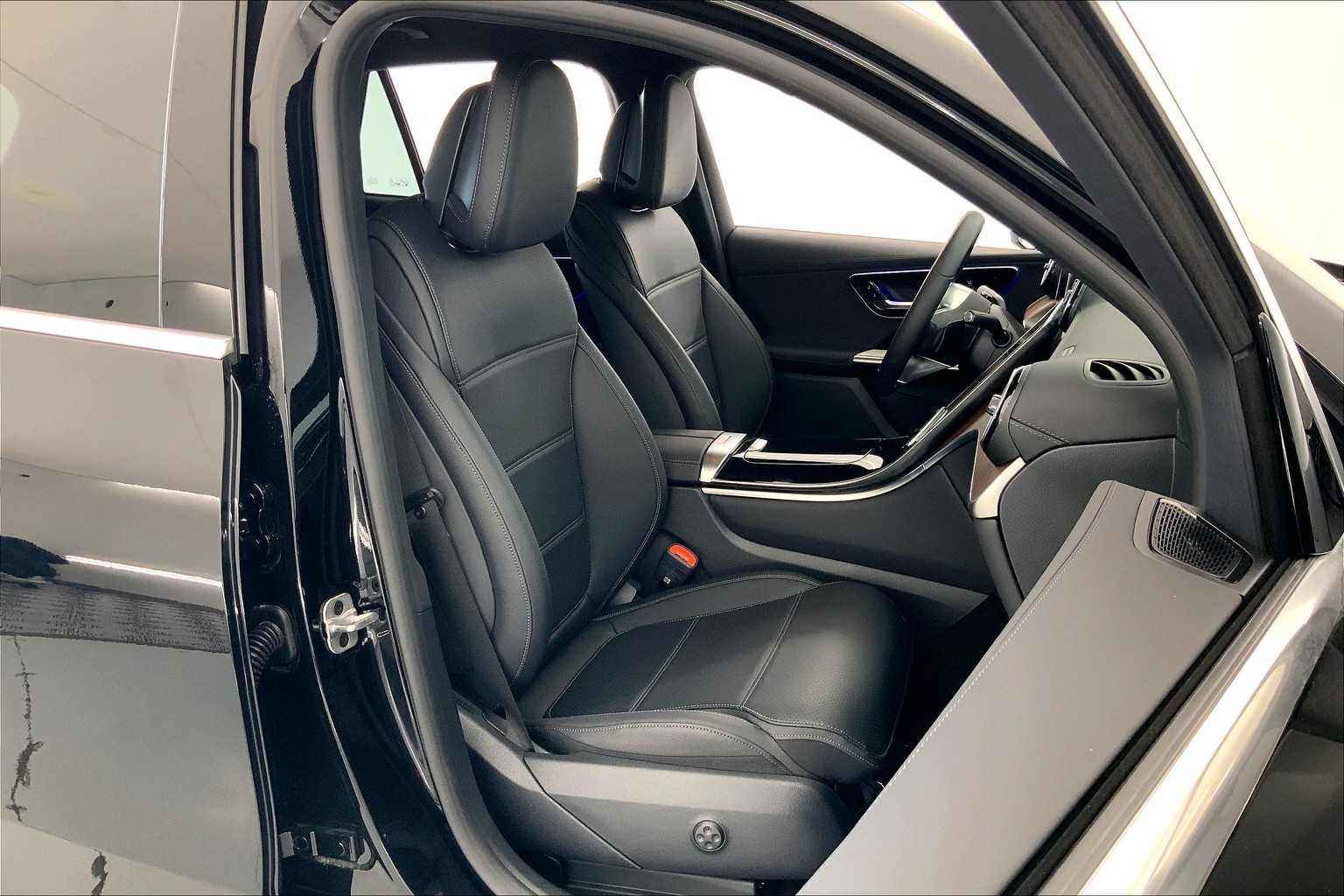 New 2025 Mercedes-Benz GLC GLC 300 SUV in Urbandale #SF303666L ...