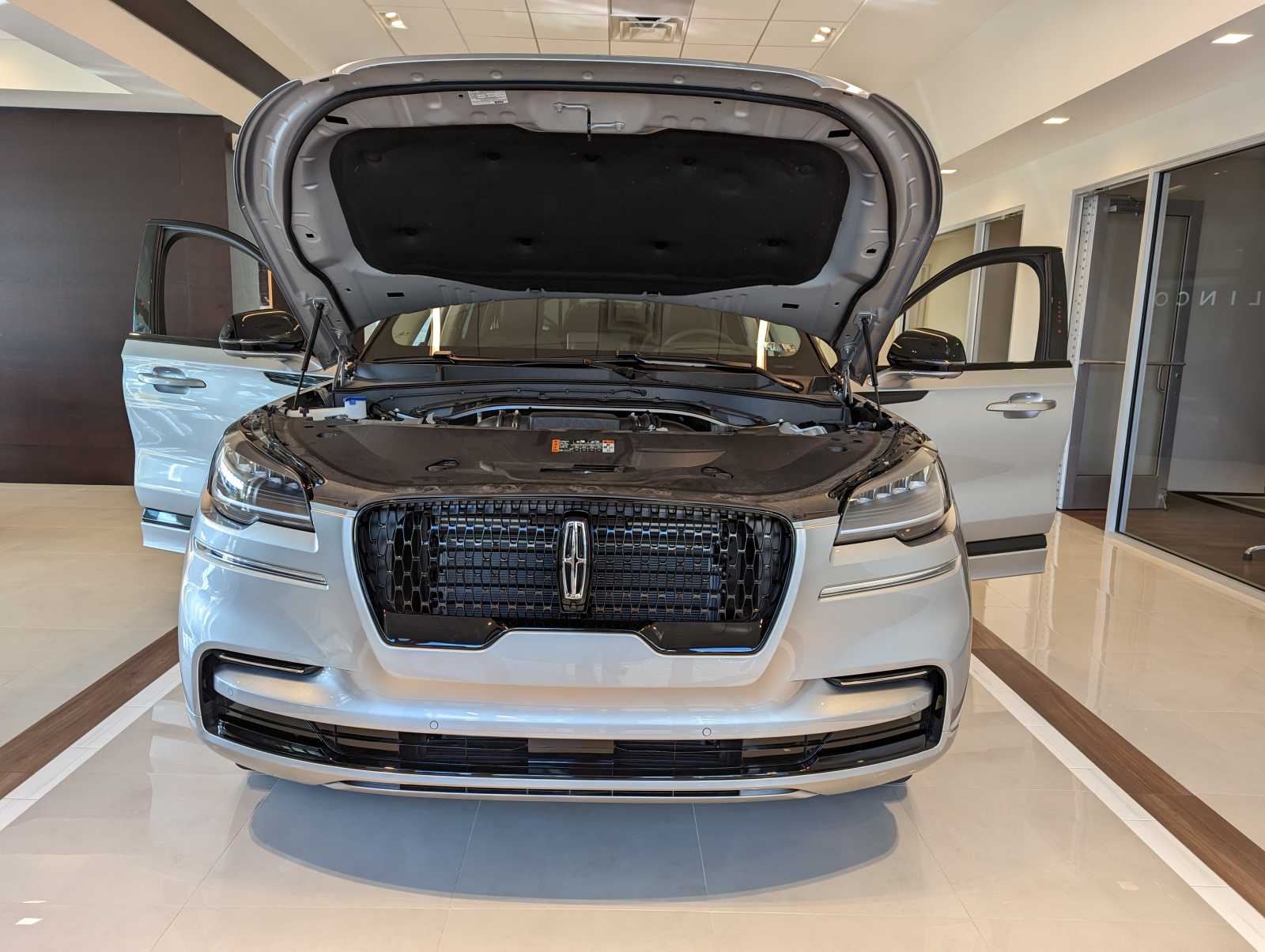 New 2023 Lincoln Aviator Reserve in Silver Radiance Metallic Clearcoat ...