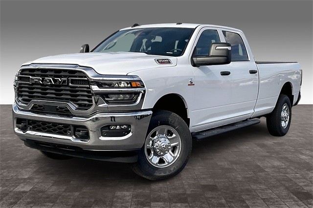 New 2025 RAM 3500 Tradesman Crew Cab in Farmington #53845 | Advantage Dodge Ram Chrysler Jeep FIAT