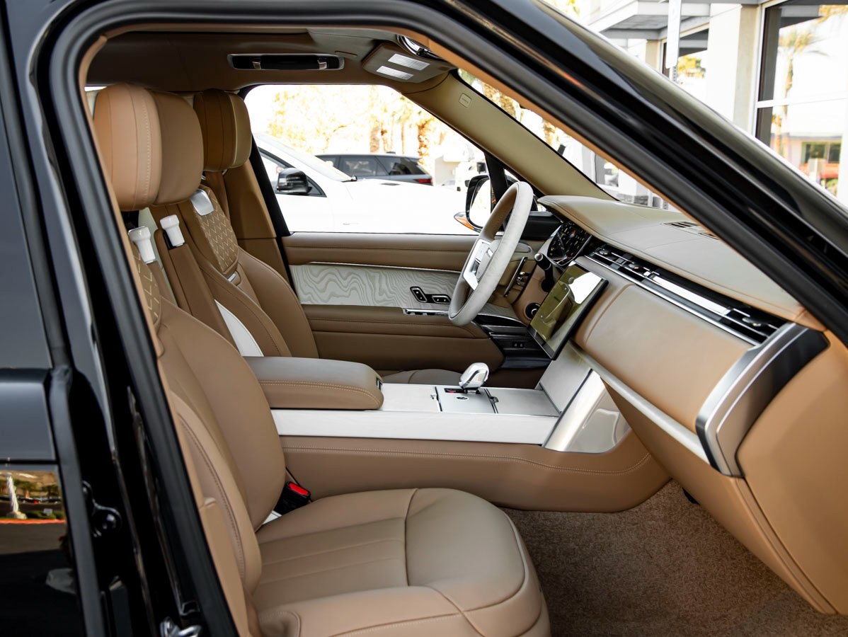 New 2025 Land Rover Range Rover SV SUV in Rancho Mirage #4SA287699 ...