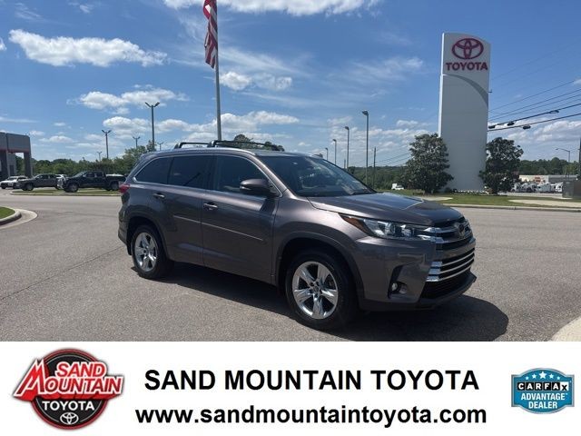 Pre-Owned 2019 Toyota Highlander Limited 4D Sport Utility in ...