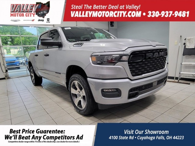New 2025 RAM 1500 Tradesman Crew Cab in Cuyahoga Falls #DR25081 ...