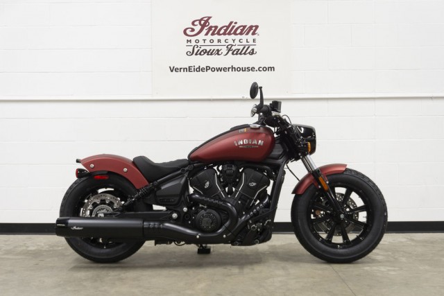 New 2025 Indian Scout® Bobber Limited Sunset Red Smoke in Sioux Falls ...