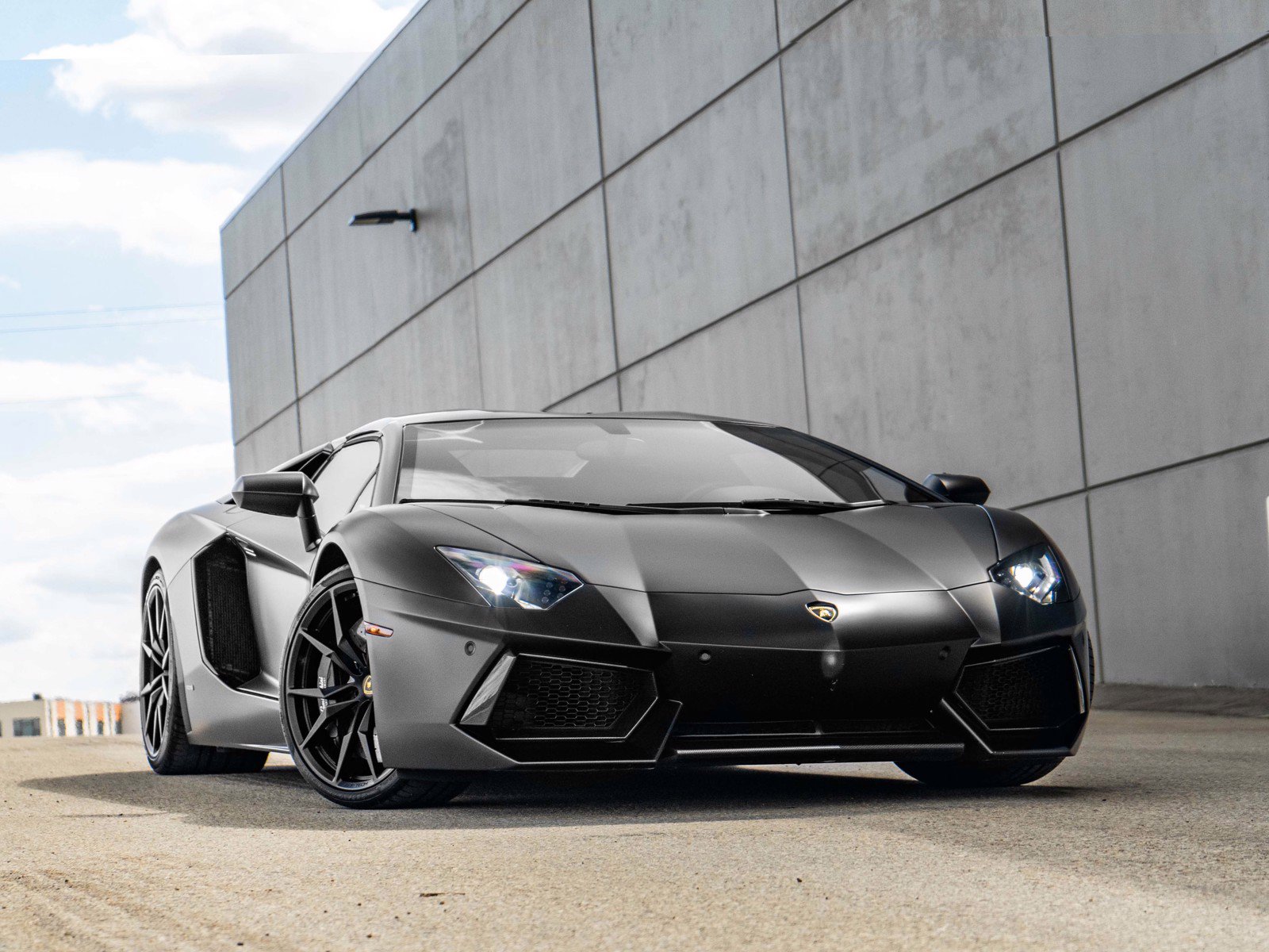 Lamborghini Aventador Roadster Matte Black