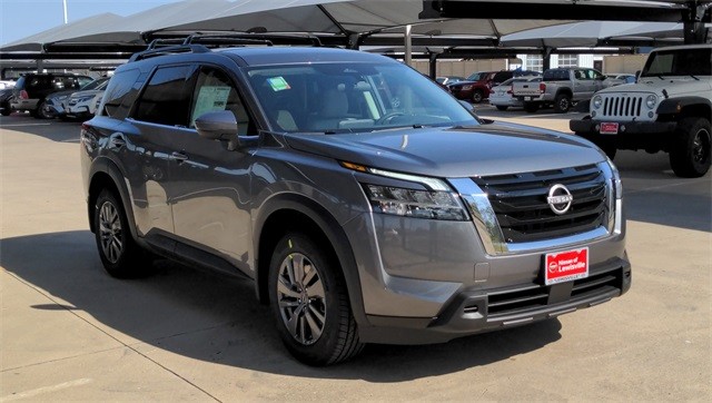 Nissan 2022 Pathfinder Grey