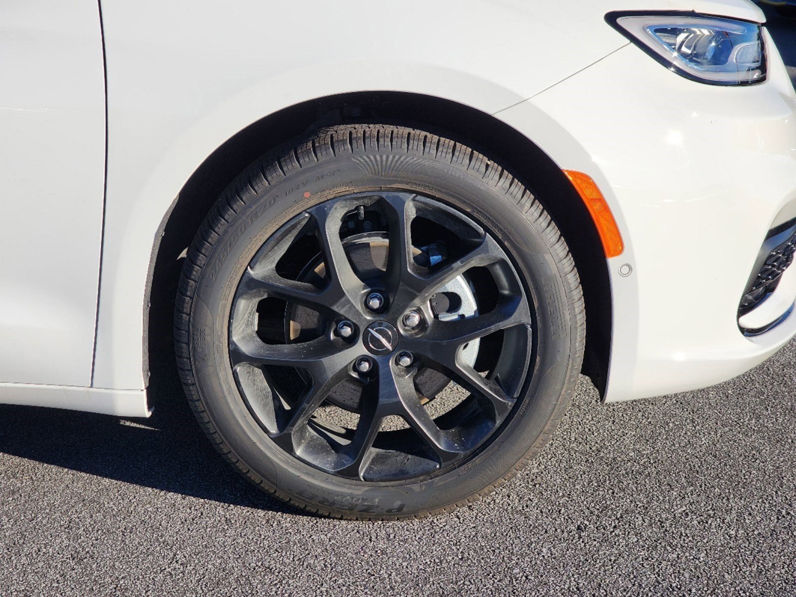 New 2024 Chrysler Pacifica Limited Passenger Van in Seneca #18544 ...