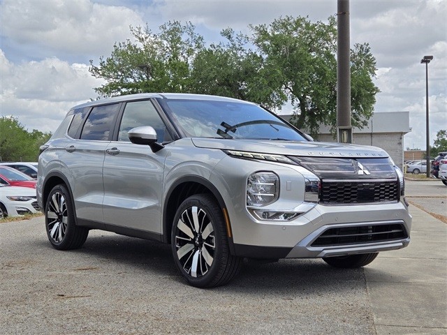 New 2025 Mitsubishi Outlander SE 4D Sport Utility in Orlando #M018423 ...