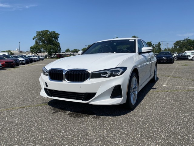 New 2024 BMW 3 Series 330i xDrive 4dr Car in Westbury #24-59892 | Rallye BMW | Rallye BMW