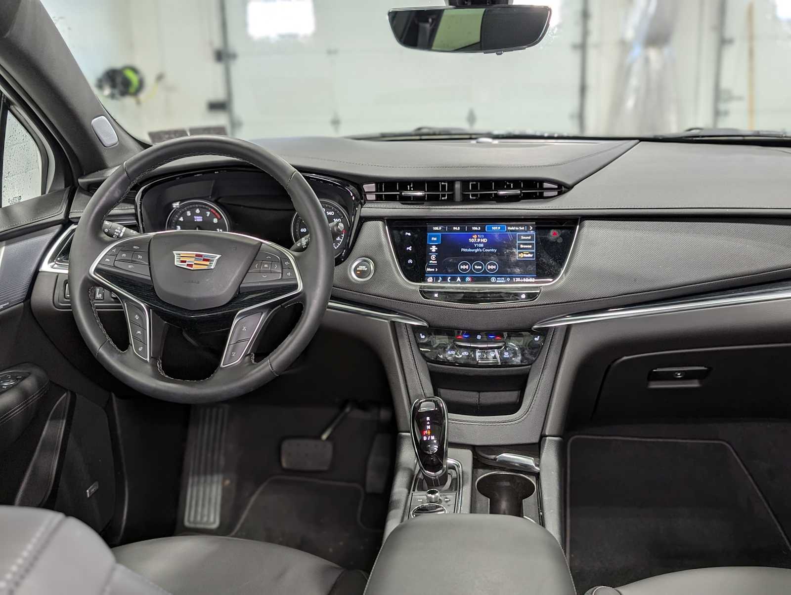 New 2025 Cadillac XT5 Premium Luxury SUV in Greensburg #C01047 | Smail Cadillac