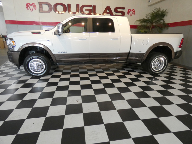 Dodge Ram 3500 Dually Mega Cab