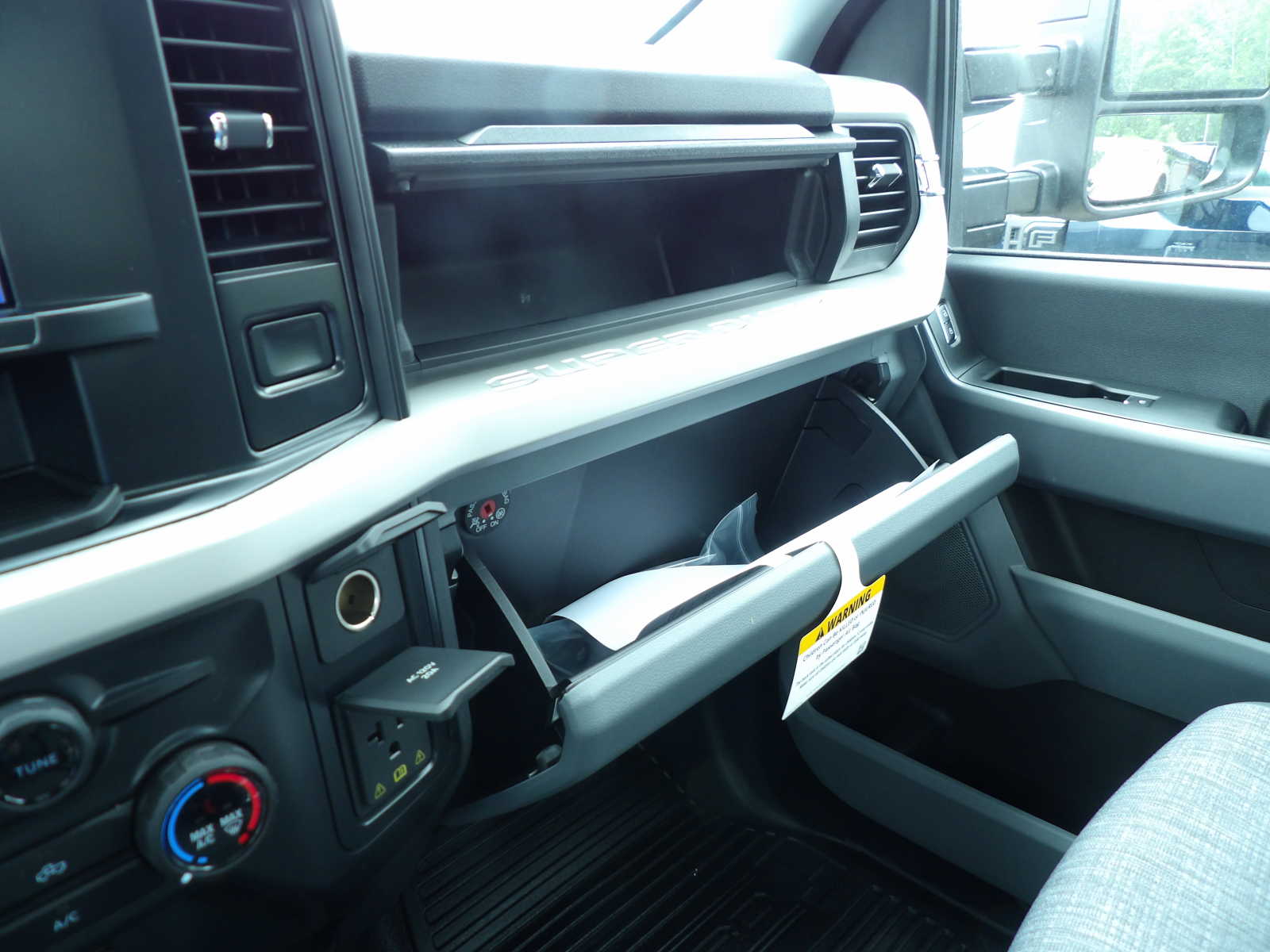 New 2024 Ford Super Duty F-350 SRW XLT Regular Cab in Quinnesec #T12484 | Town & Country Ford of ...