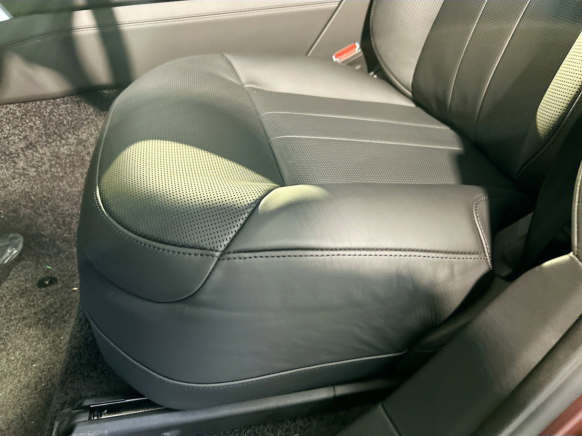 New 2025 Land Rover Range Rover SV SUV in Tampa #A274943 | Land Rover Tampa