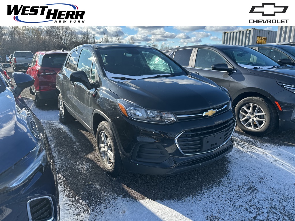 Certified Pre-Owned 2022 Chevrolet Trax LS 4D Sport Utility in ...