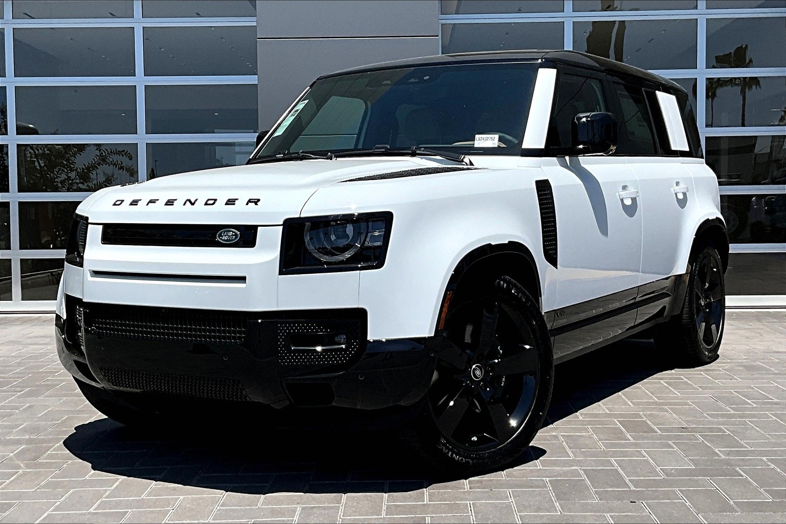 New 2025 Land Rover Defender 110 V8 4 Door SUV in Riverside #LS2432762 ...