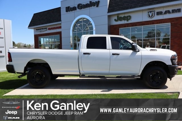 New 2025 RAM 2500 Tradesman Crew Cab in Aurora #R5116 | Ken Ganley ...