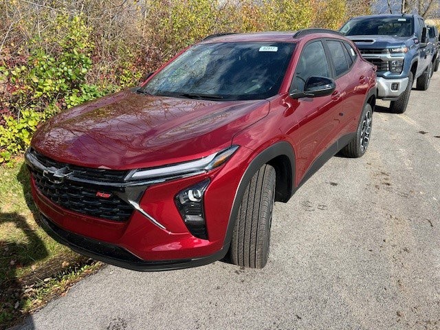 New 2025 Chevrolet Trax 2RS SUV #82917 | Classic Auto Group