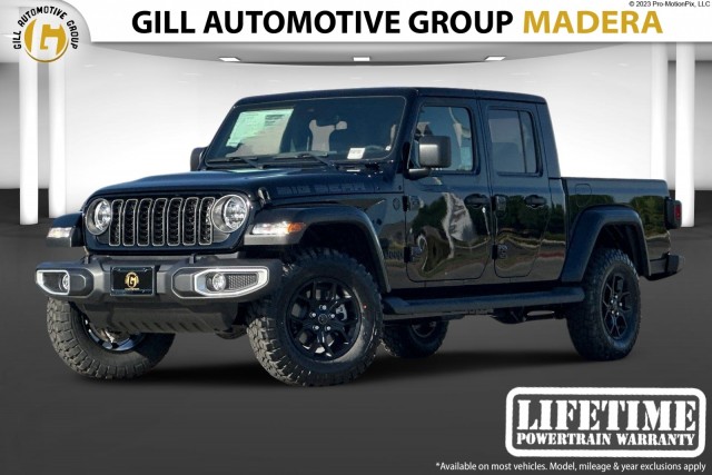 New 2025 Jeep Gladiator Big Bear Crew Cab in Madera #SL527722 | Gill Chrysler Dodge Jeep Ram