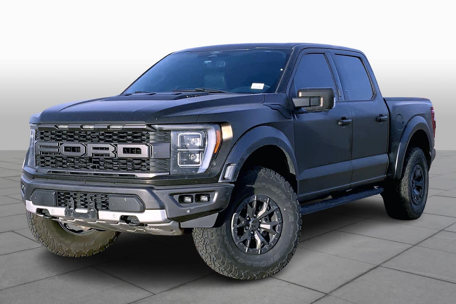Pre-Owned 2022 Ford F-150 Raptor 4WD SuperCrew 5.5 Box Crew Cab Pickup ...