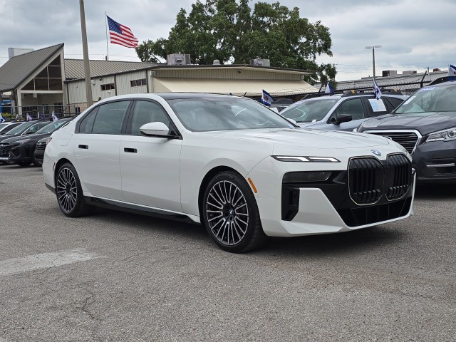 New 2025 BMW 7 Series 760i xDrive 4dr Car in Tampa #CV42902 | BMW of Tampa