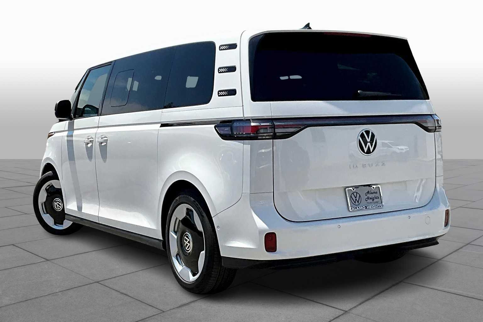 New 2025 Volkswagen ID. Buzz Pro S Mini-van, Passenger in San Antonio # ...