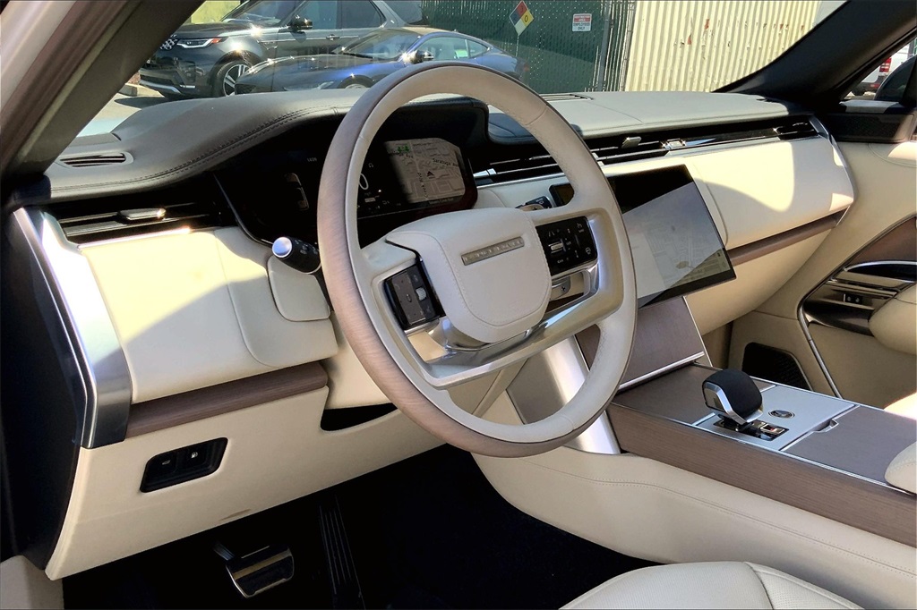 New 2025 Land Rover Range Rover Autobiography SUV in San Jose #SA296990 ...