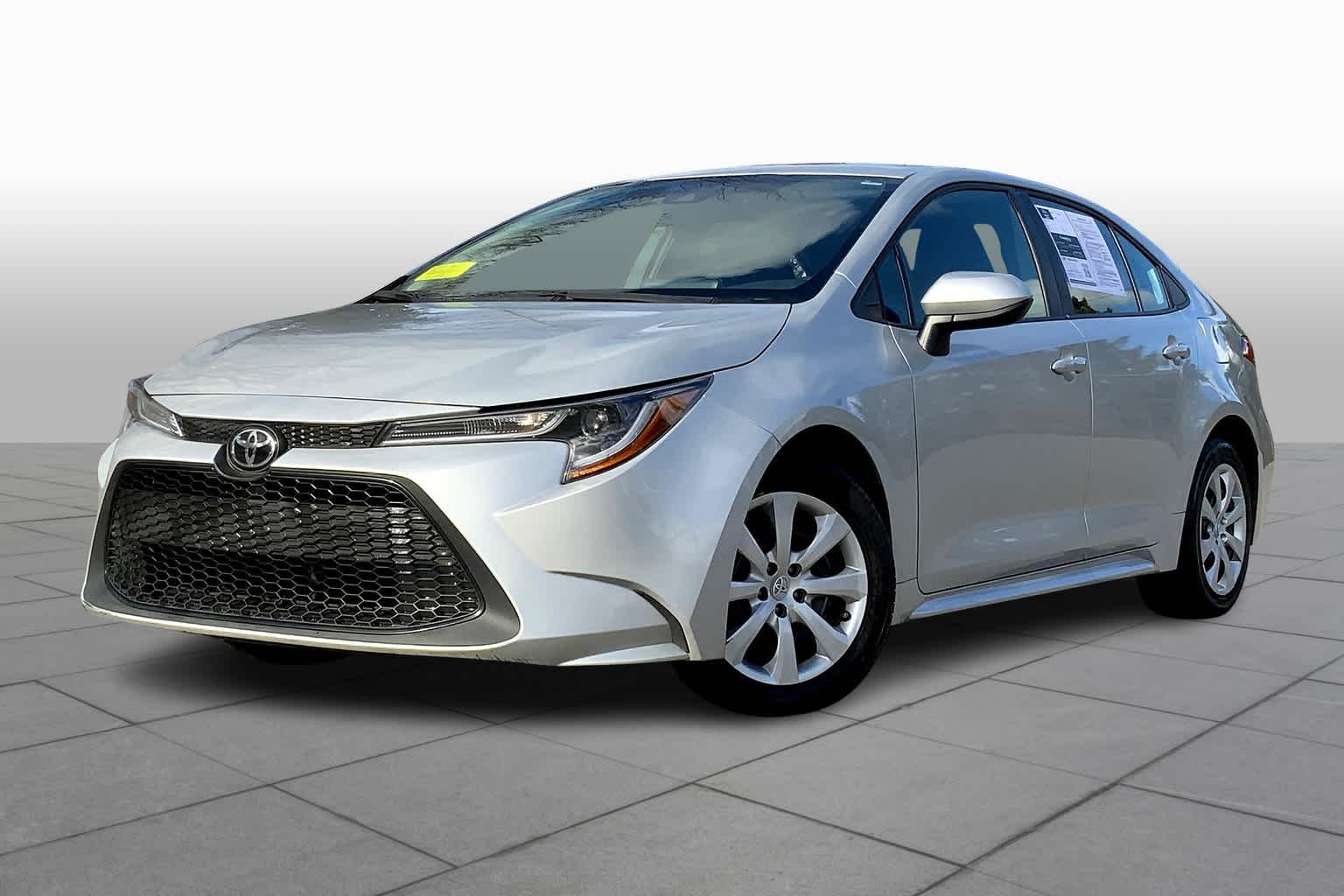 Pre-Owned 2022 Toyota Corolla LE 4 Door Sedan in Auburn #NP310979 | Ira ...