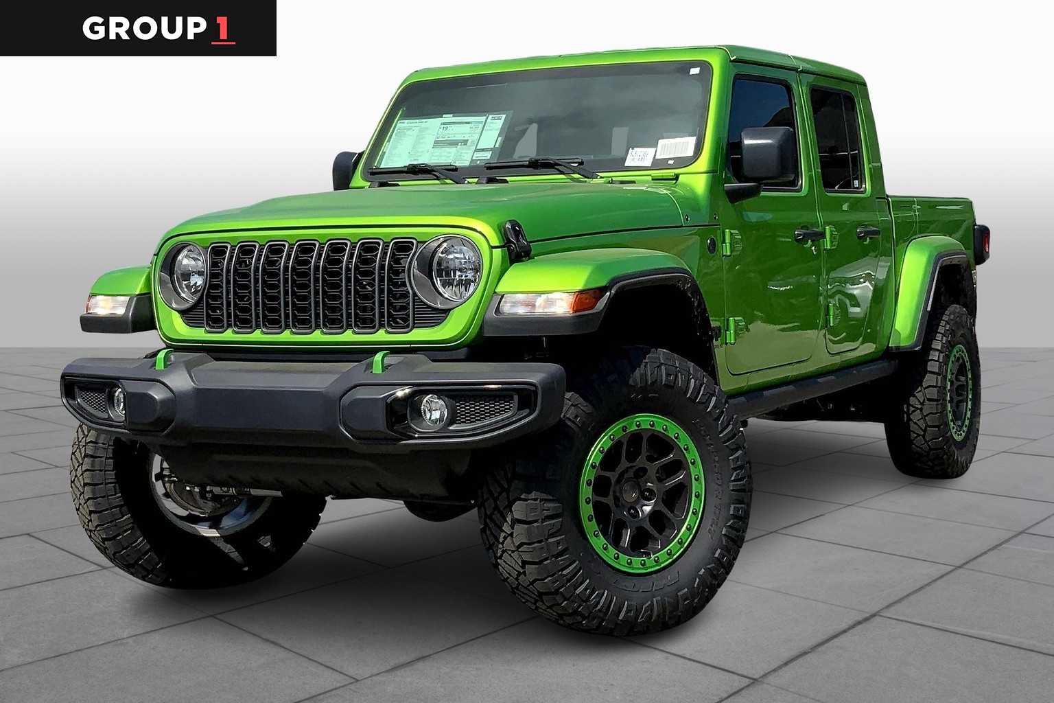 New 2025 Jeep Gladiator Nighthawk Crew Cab in Houston #SL512369 | Group ...