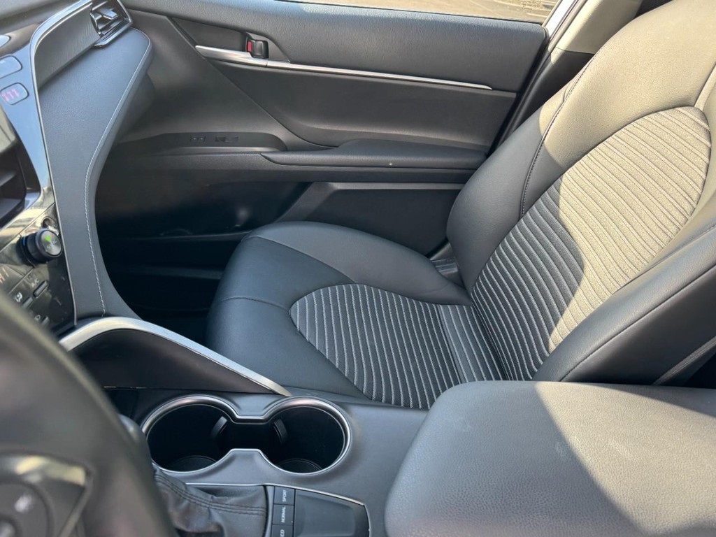 Pre-Owned 2024 Toyota Camry SE 4D Sedan in St Peters #7686-1 | Genesis ...