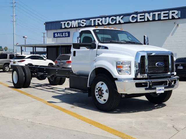 New 2024 Ford F-750 Gas CAB in Santa Ana #FF09132 | Tom's Truck Center