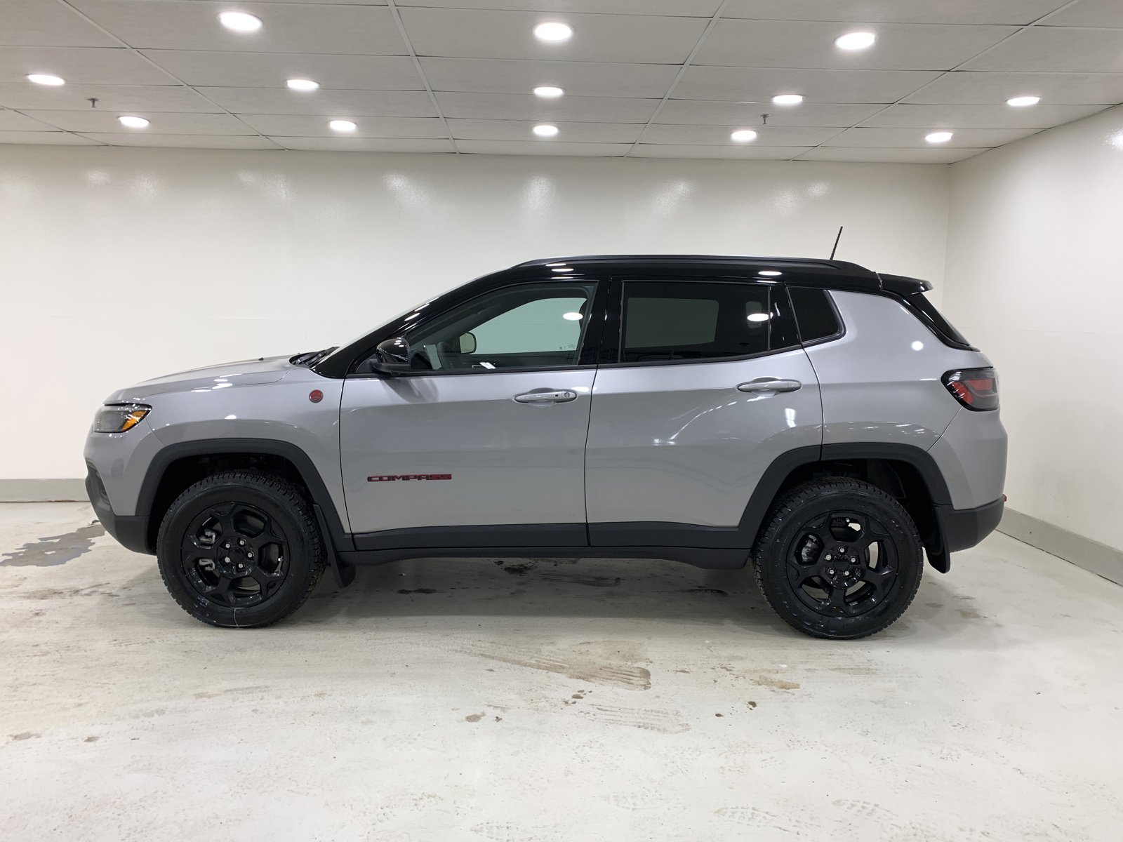 New 2024 Jeep Compass Trailhawk Sport Utility near Moose Jaw #24C25