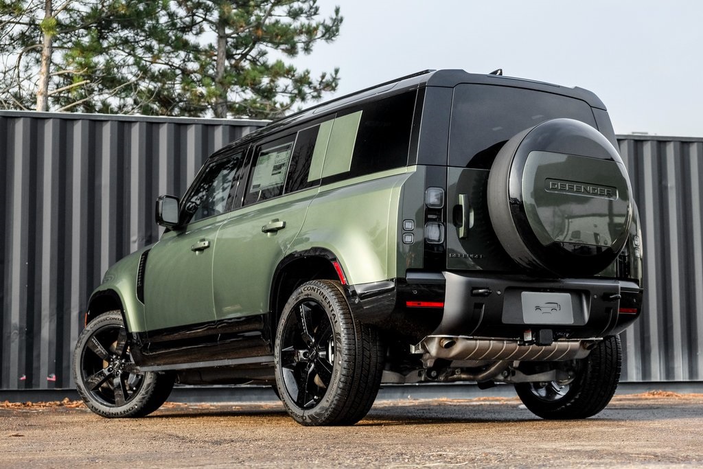 New 2026 Land Rover Defender 110 X-Dynamic SE 4 Door SUV in Schaumburg ...