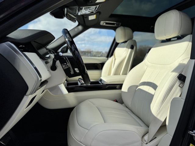 New 2025 Land Rover Range Rover SE LWB 7-SEAT 4D Sport Utility in ...