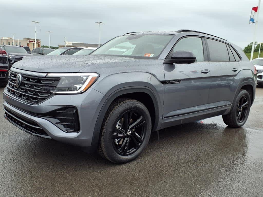 New 2025 Volkswagen Atlas Cross Sport 2.0T SEL R-Line Black Sport ...